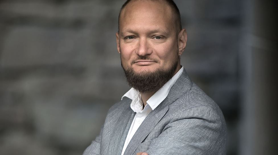 Strilen er komen for å bli. Derfor er avisa i endring.