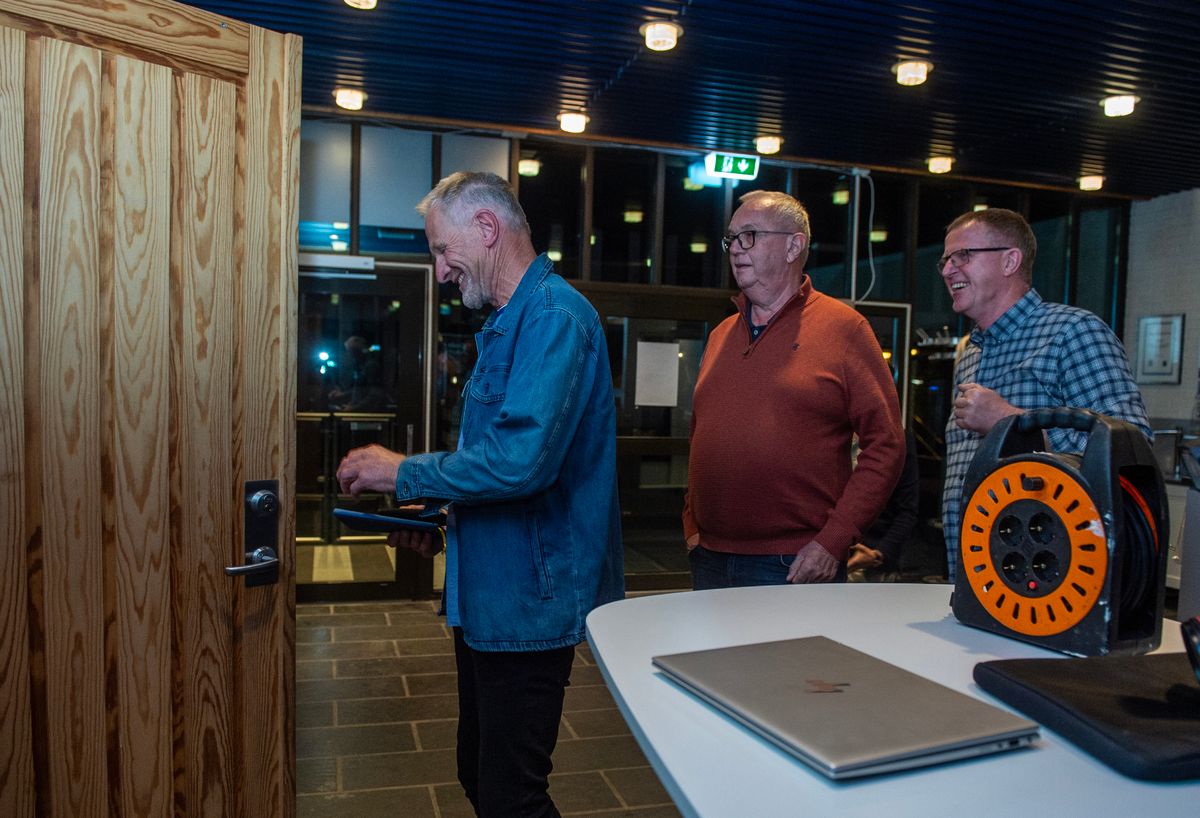 Tilbake til forhandlingsbordet - l-a.no