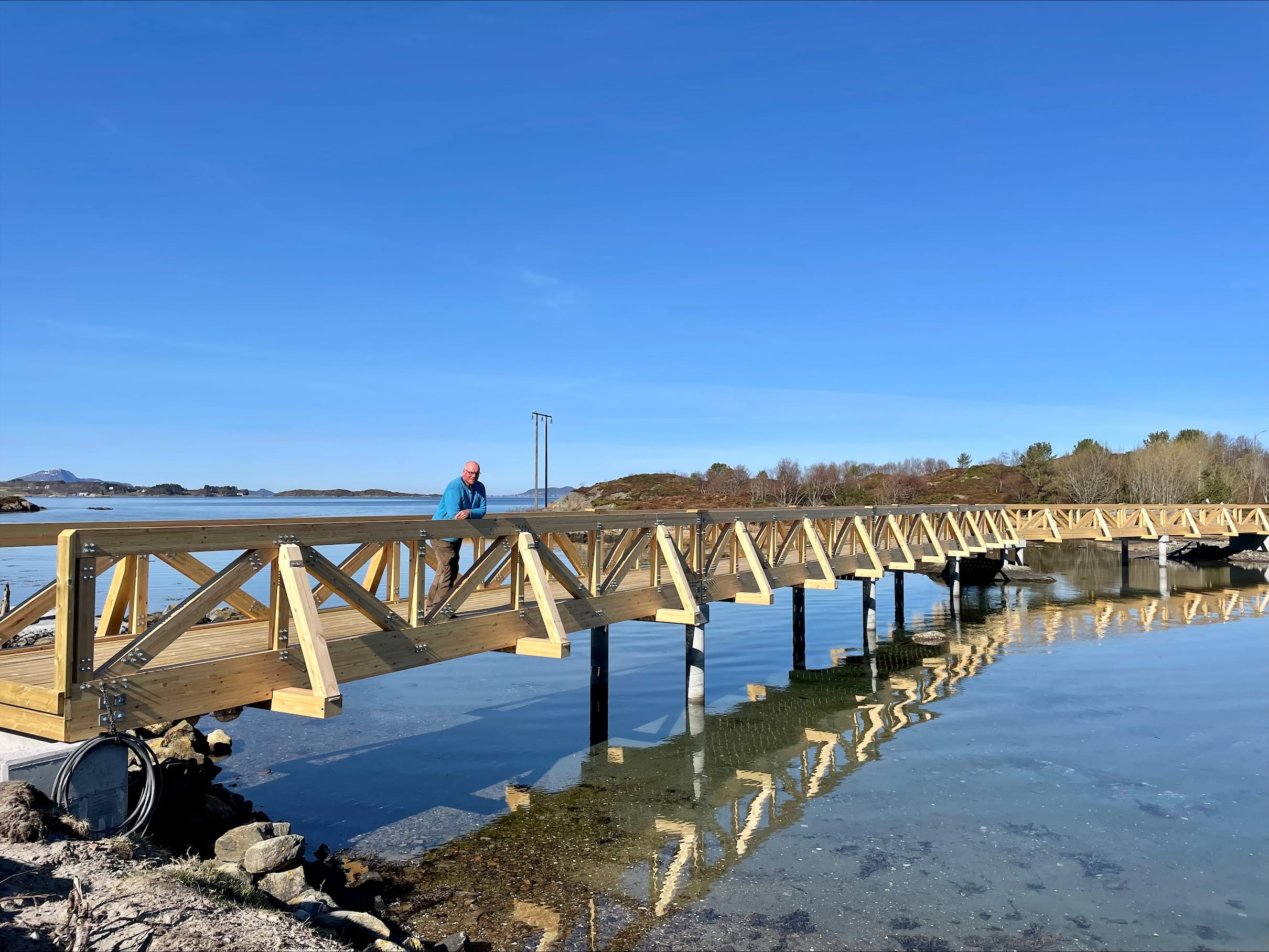 Driftig bru-kar satser på limtre - smp.no