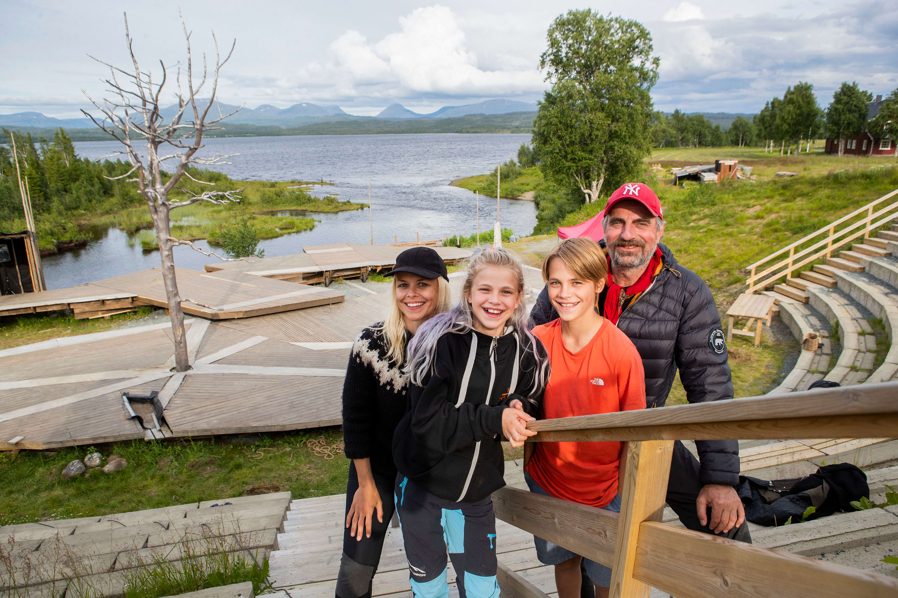 Evy og familien klare for premiere i Verdal: – Ingen har en scene som ...