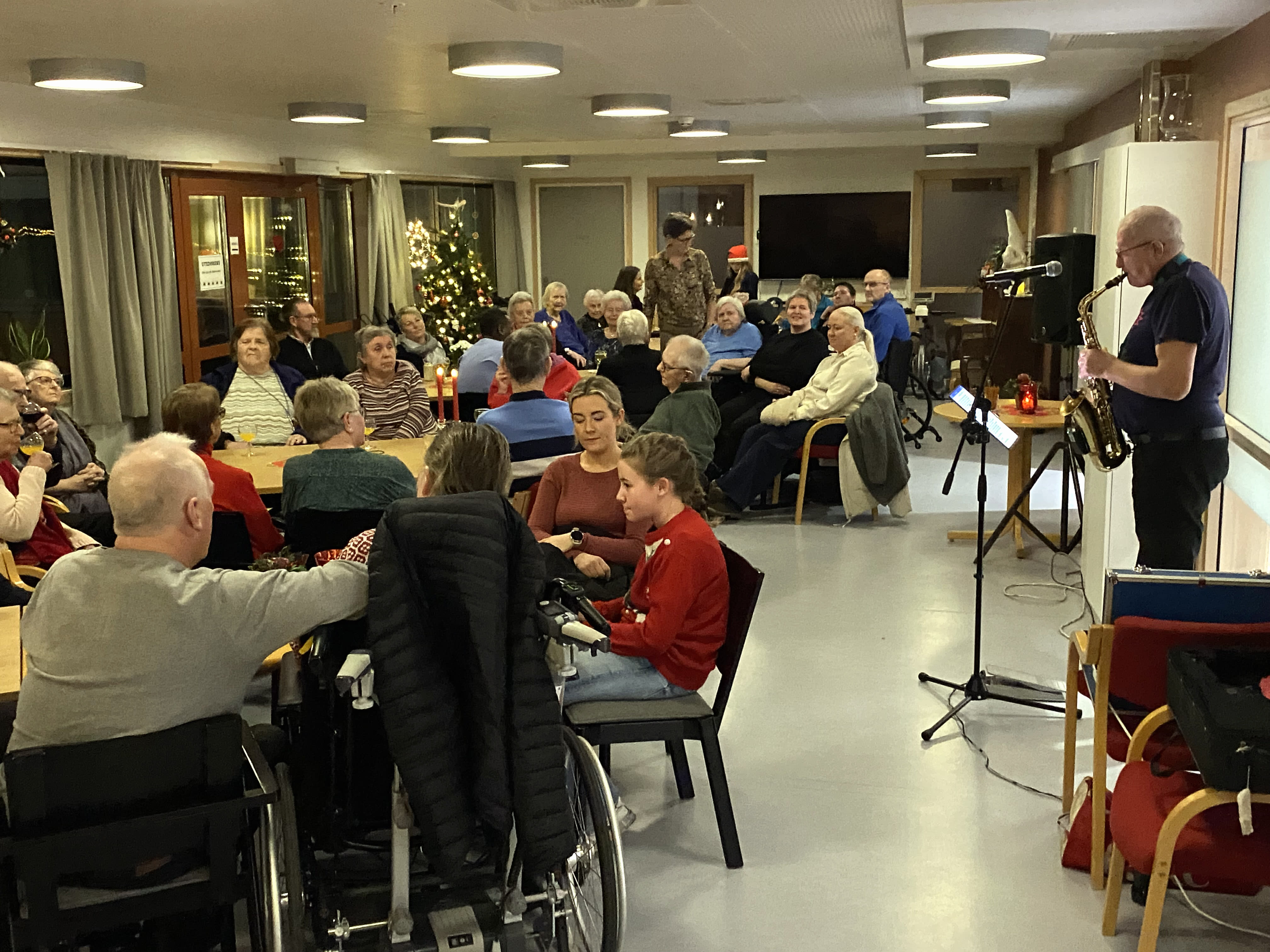 Stappfullt hus på julepuben