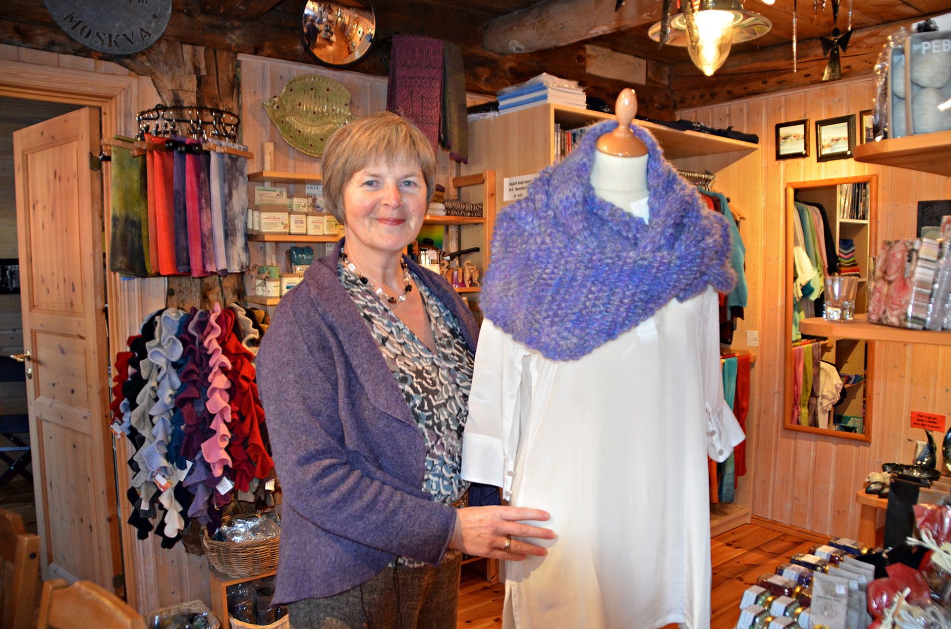 Viser fram eige design i sommar - fjt.no