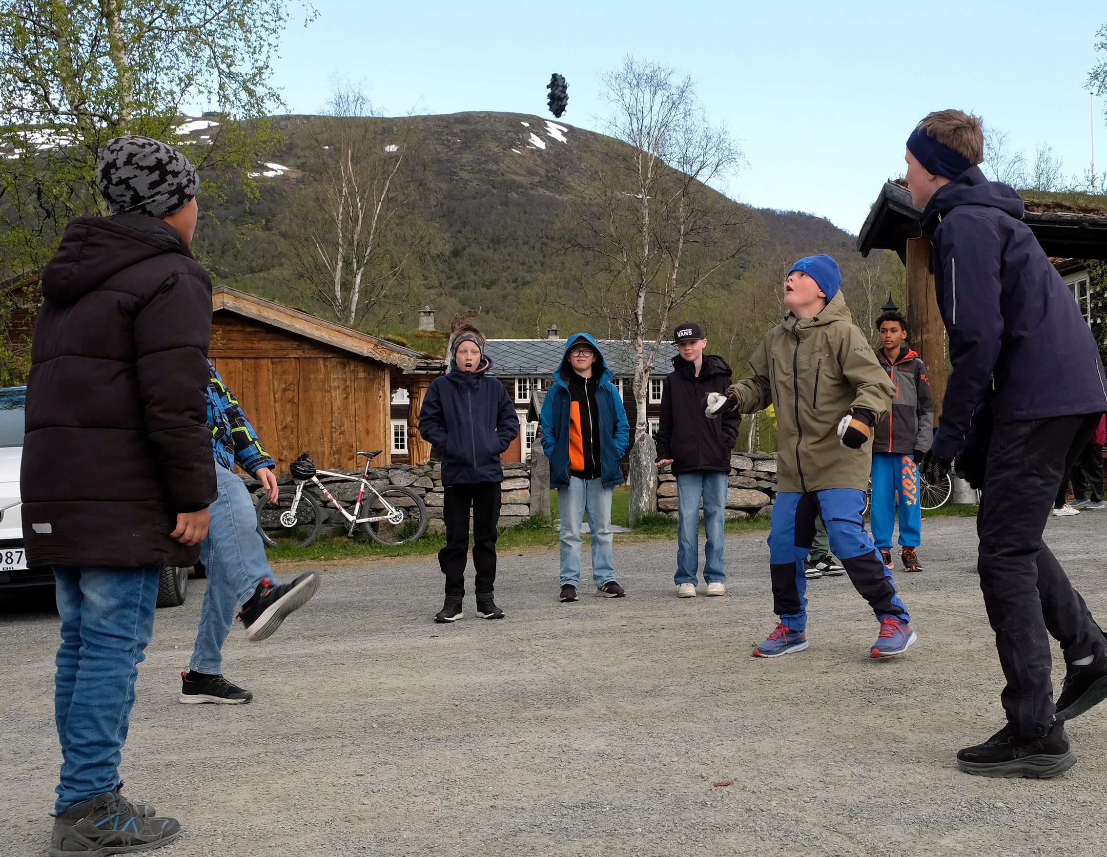 Her får 6. klasse lære masse om basse - opp.no