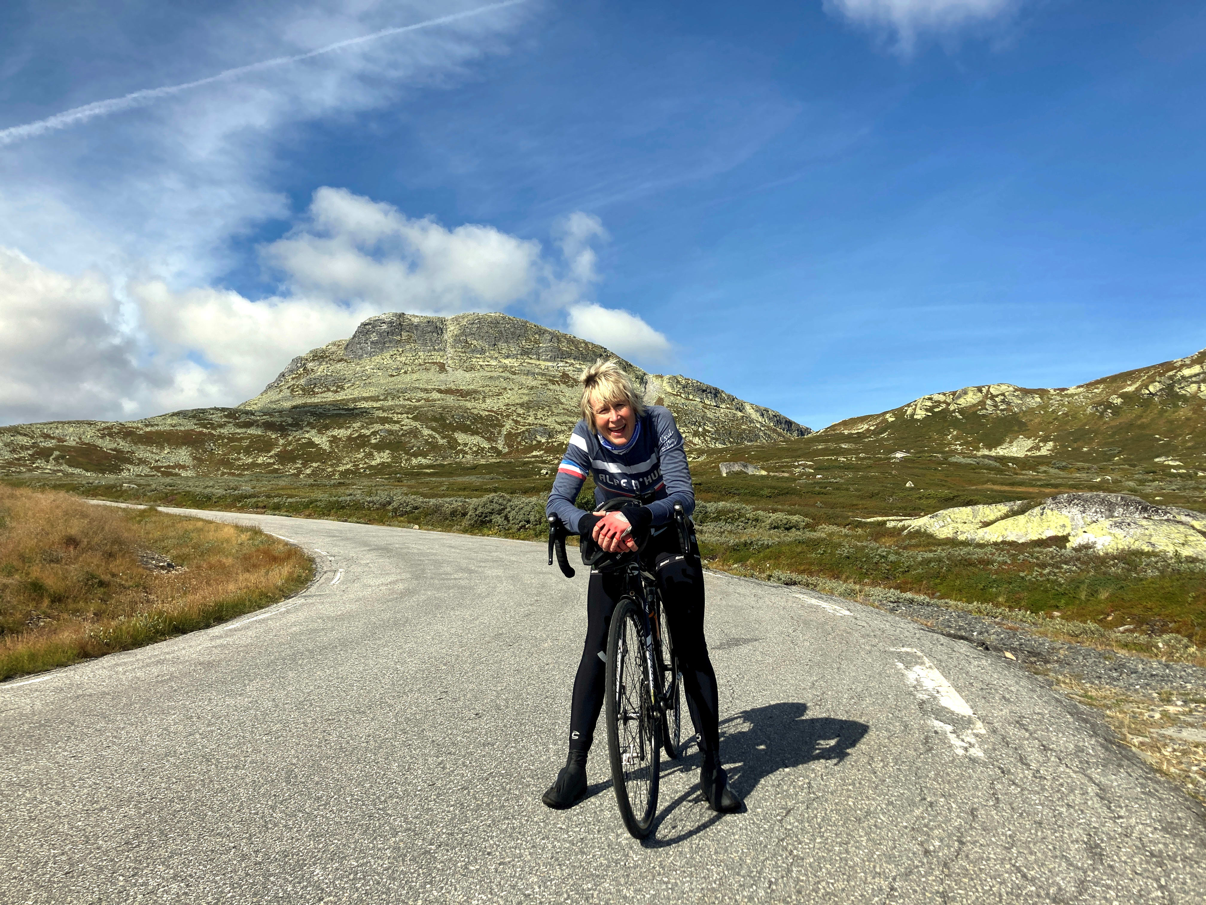 Linda Eide har valgt en uvanlig reisemåte mellom spillestedene - varden.no